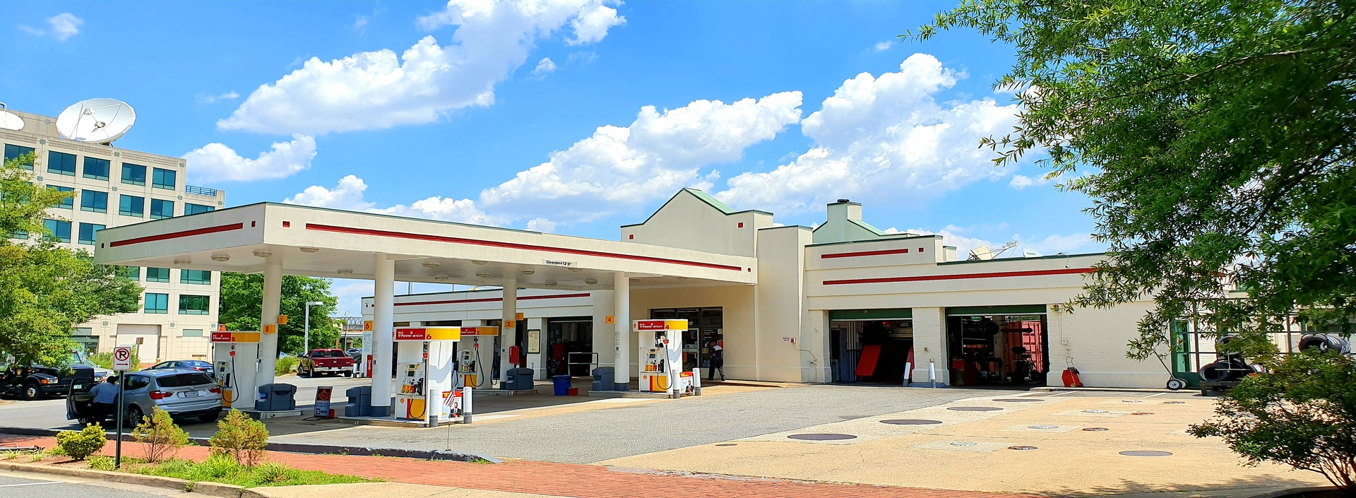Shirlington Service Center - Shirlington Shell Service Center